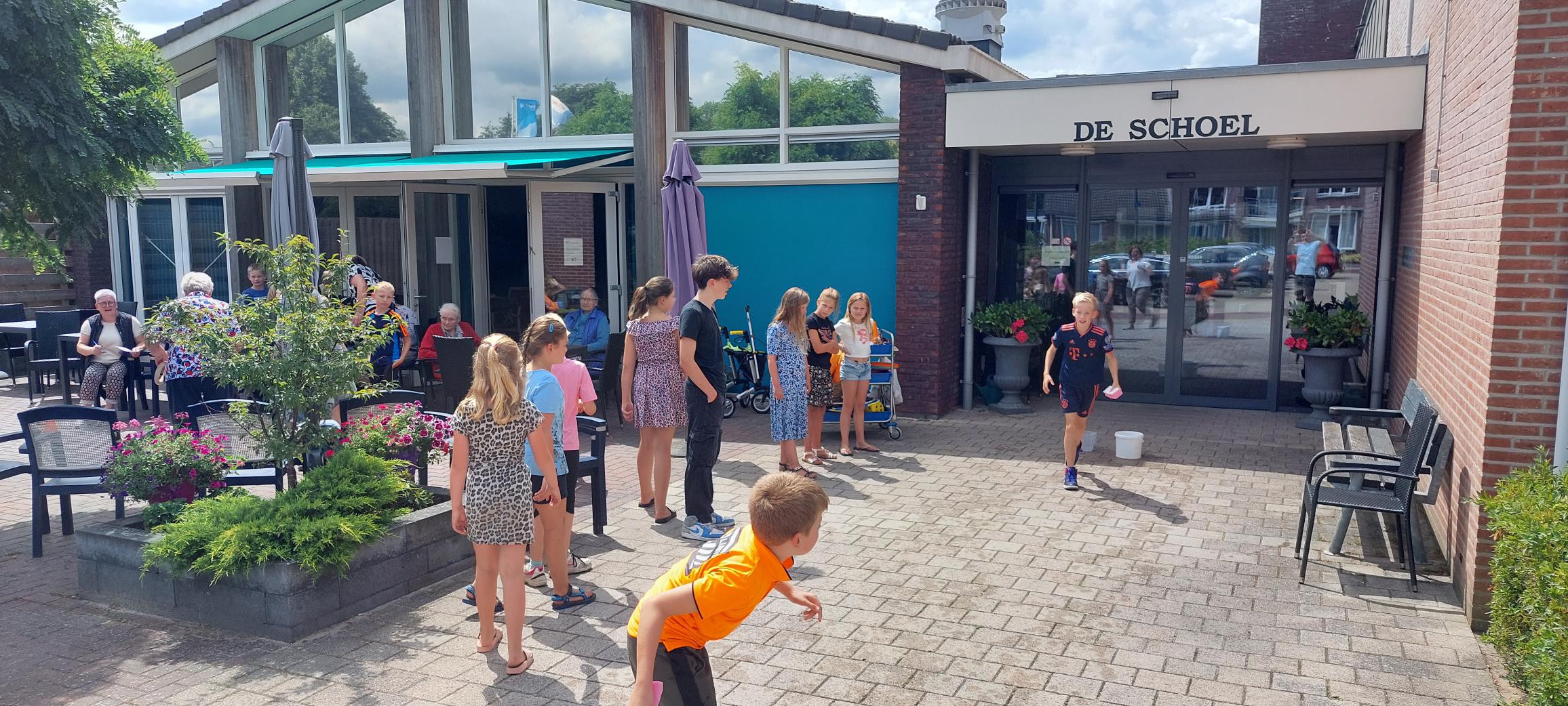 Spelletjesmiddag voor jong en oud | Nieuws | SleenWeb