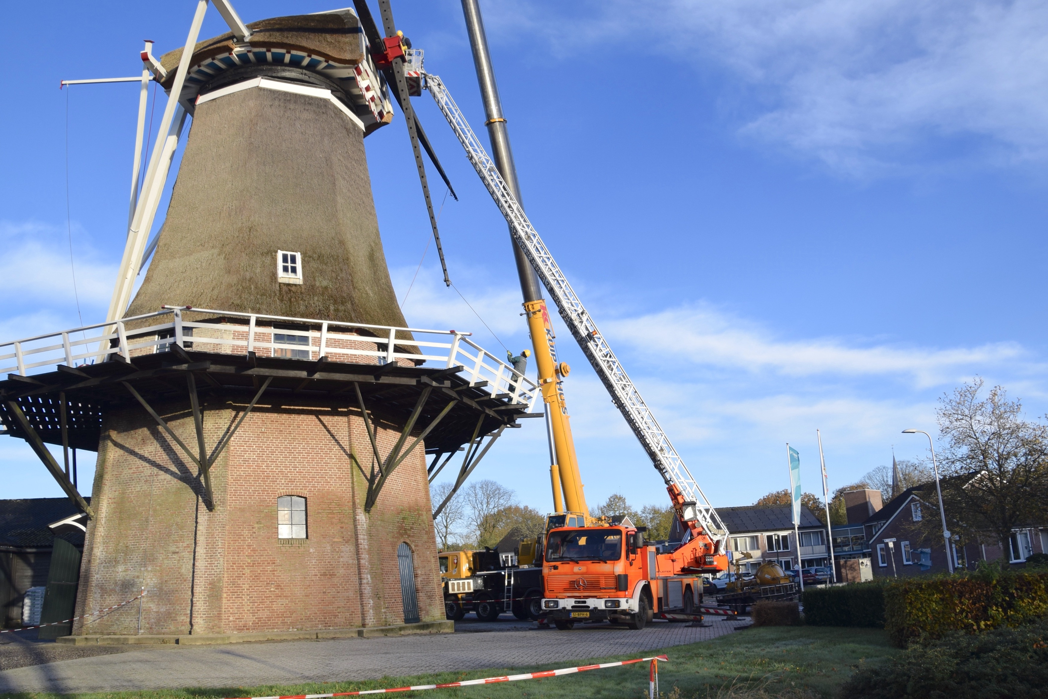Fotowedstrijd: de roeden worden gestoken | Nieuws | SleenWeb