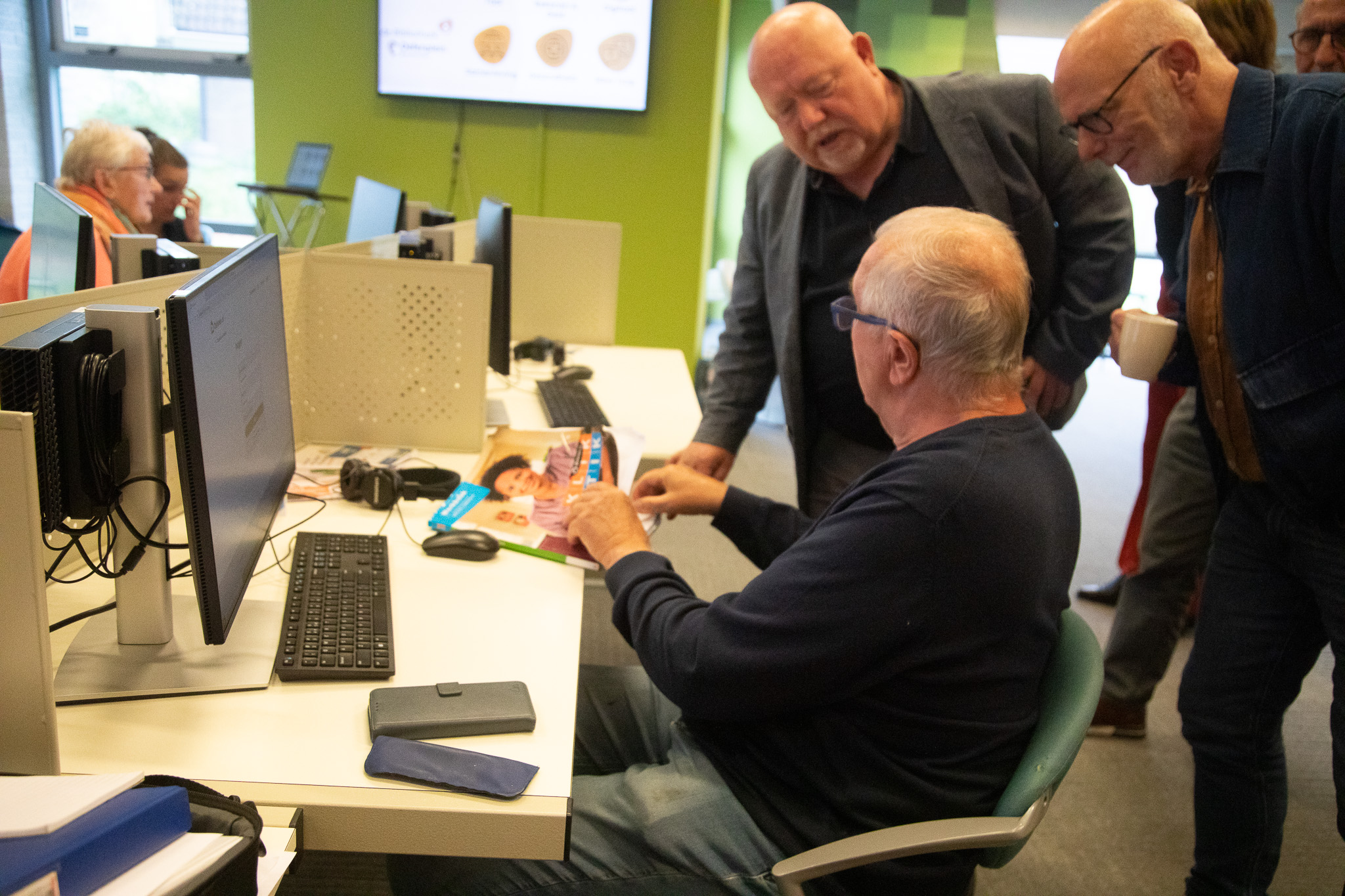 Oefenplein in Sleen feestelijk geopend | Nieuws | SleenWeb